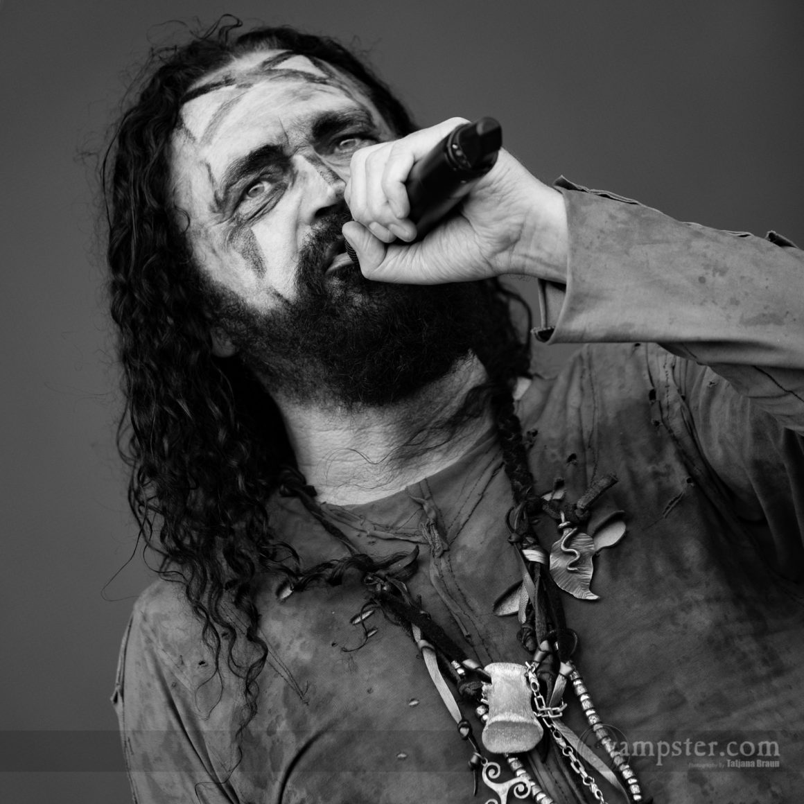 CORVUS CORAX: "Tausend Jahre Tanzmusik" - neues Album 2024 & Tour im ...