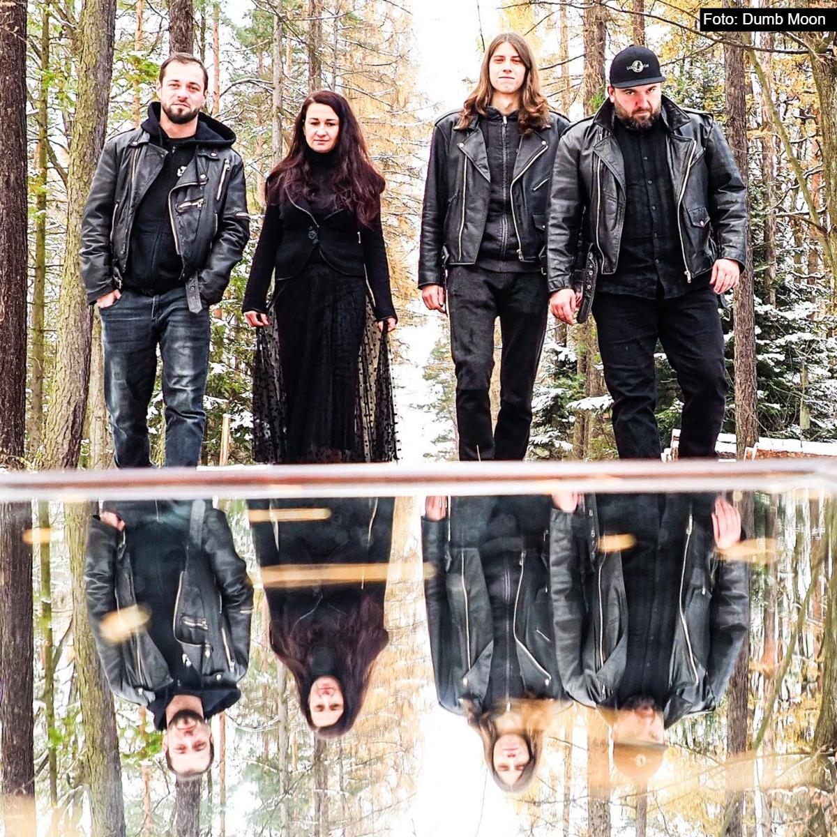 DUMB MOON: neue Gothic Rock Single "Dumb Moon" mitsamt Video-Clip ...