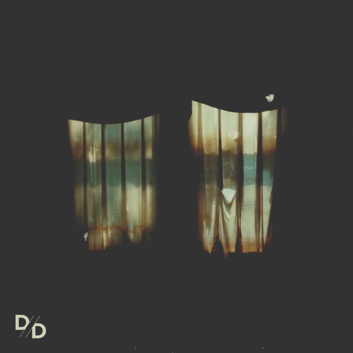 DIVIDE AND DISSOLVE: neues Album "Insatiable" - Video zu "Withholding ...