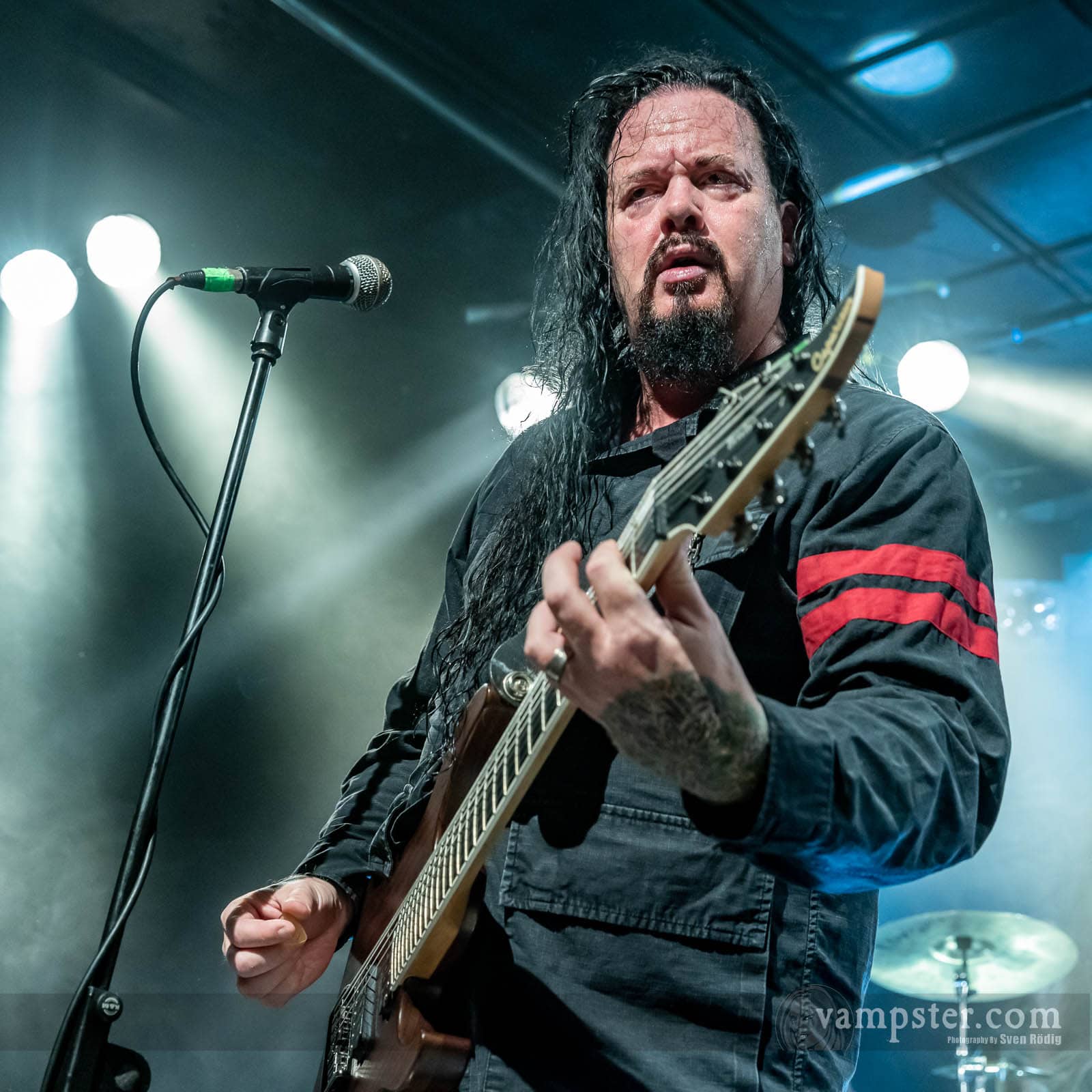 EVERGREY: neues Album "Theories Of Emptiness" am 7. Juni 2024 - dritte ...