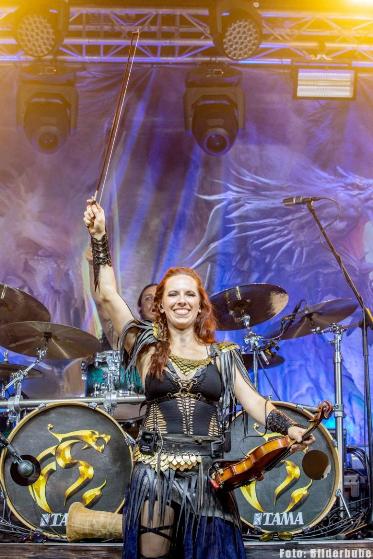 FEUERSCHWANZ – Interview mit Stephanie Pracht alias Johanna von der ...