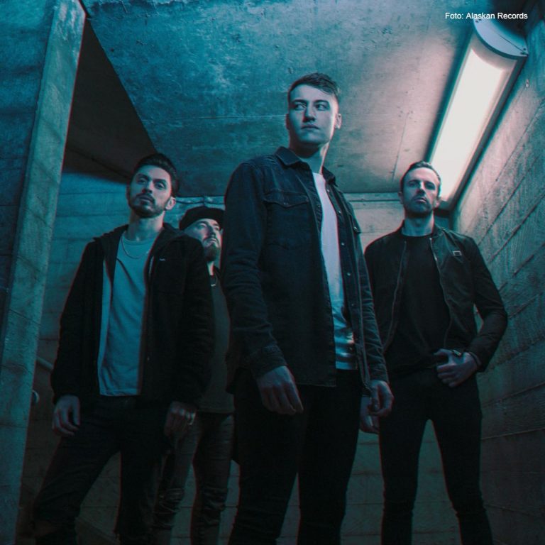 FIRST SIGNS OF FROST: Lyric-Video vom neuen Post-Hardcore Album ...
