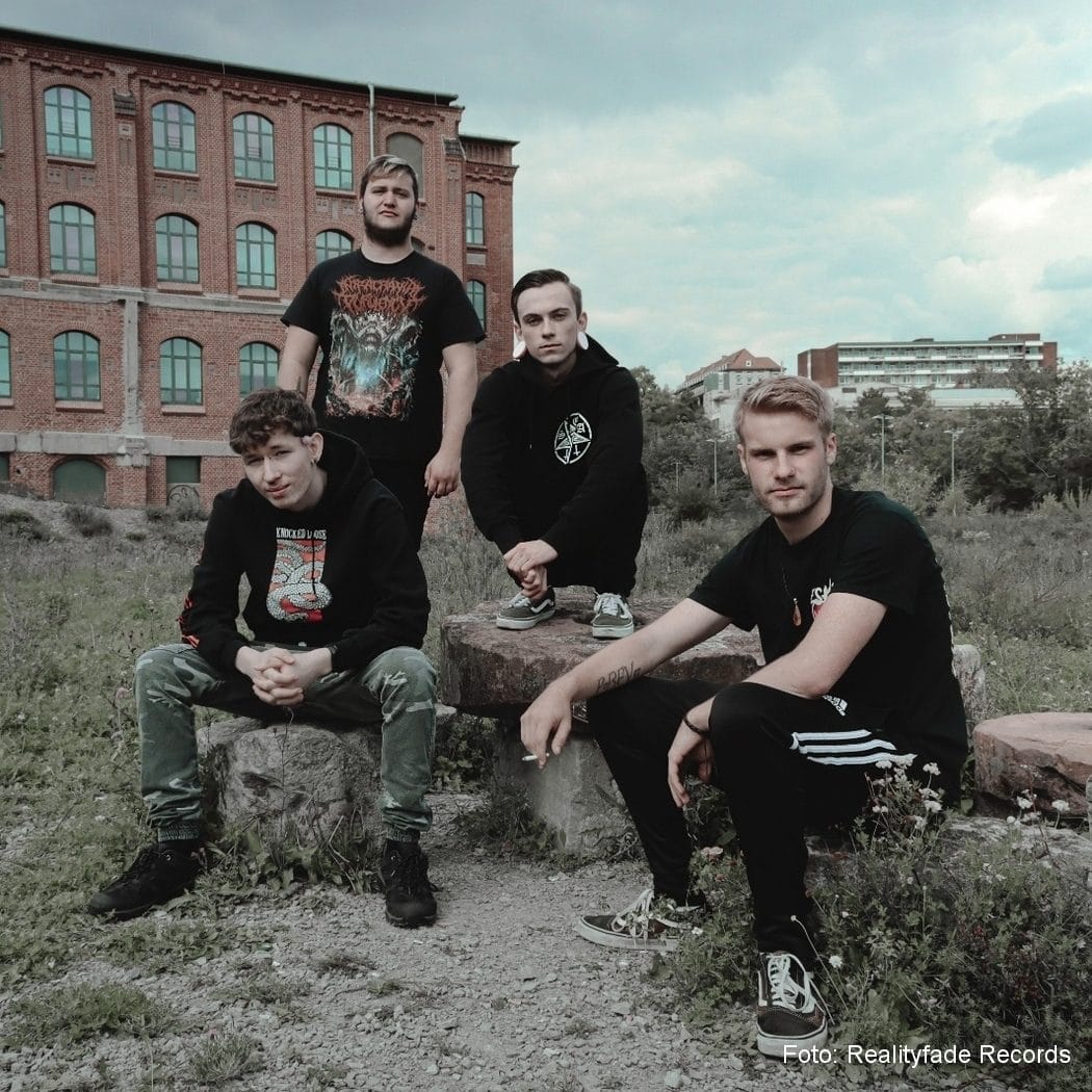 RED MEANS NO MERCY: neues Deathcore Album "Motheater" aus Kassel | News ...