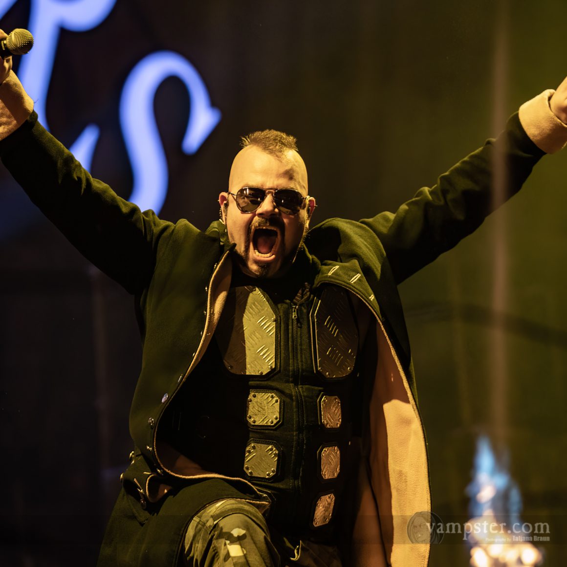 SABATON: Fist For Fight - Reviews
