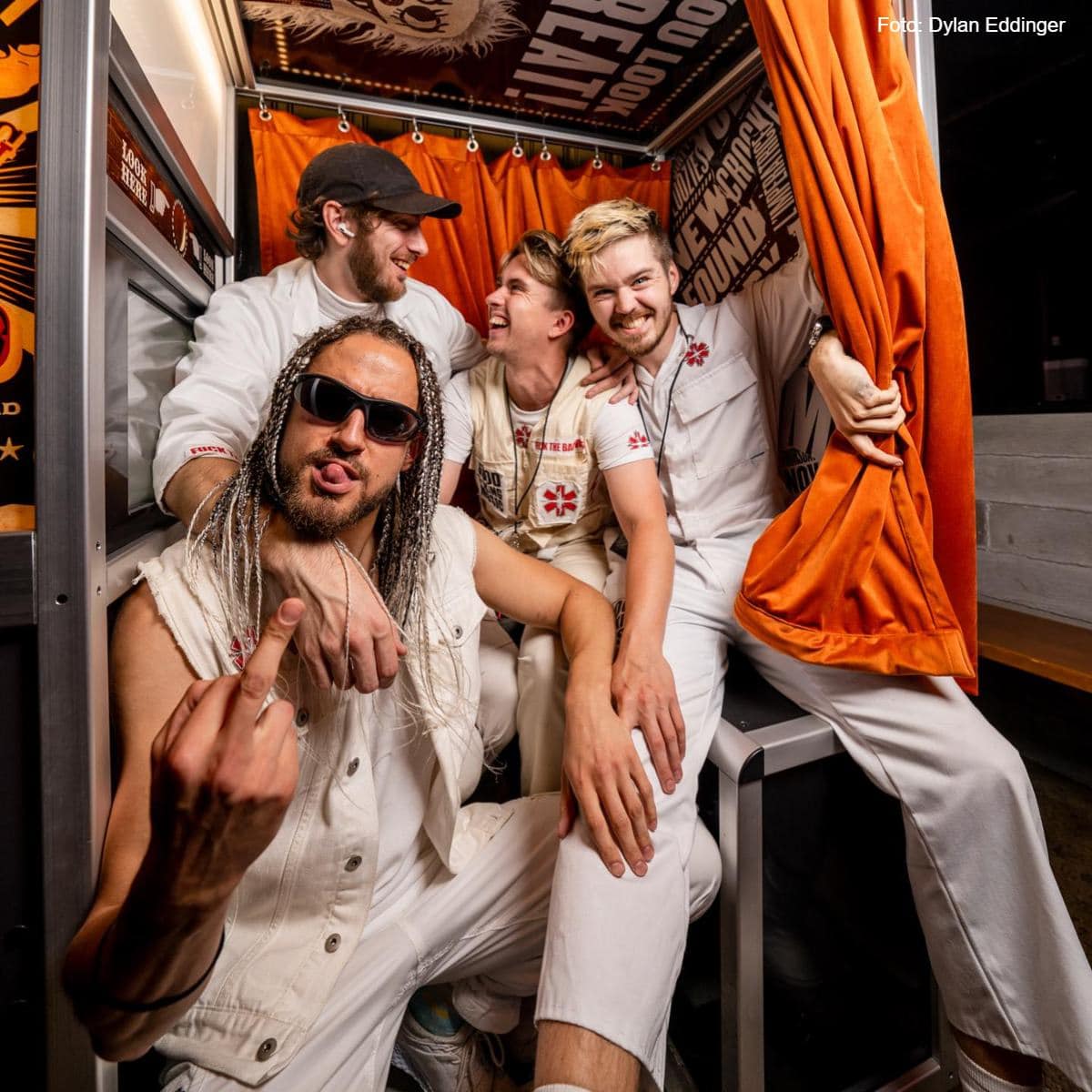 SOLENCE: neue Electronic Rock / Metal Single "Who You Gonna Call ...