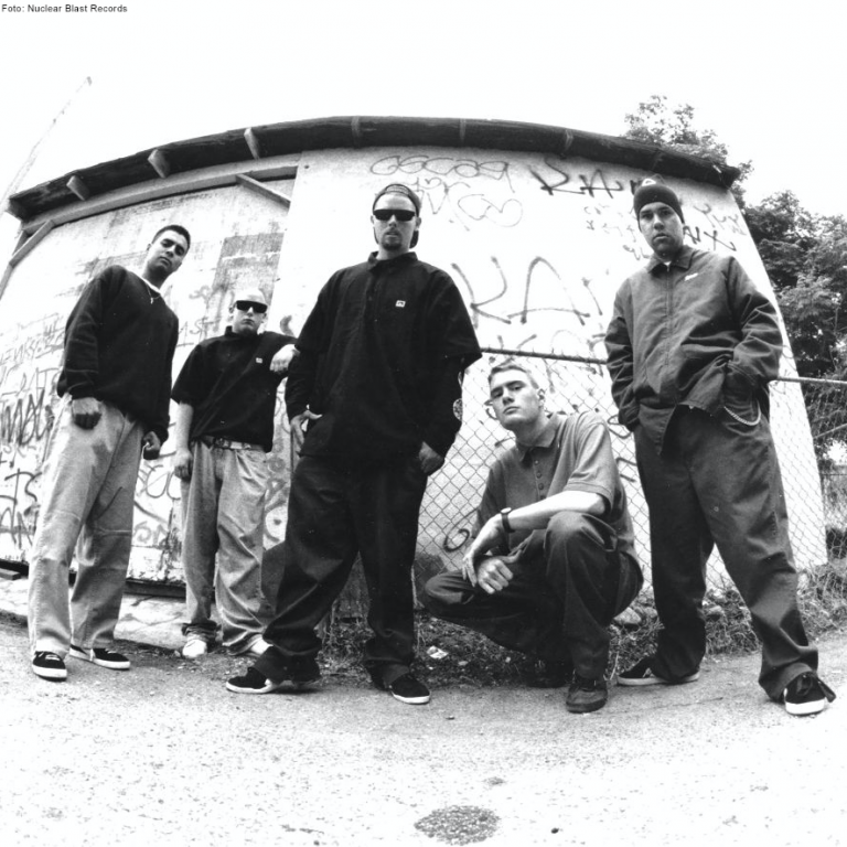 DOWNSET: Crossover-Band unterschreibt bei Nuclear Blast | News ...