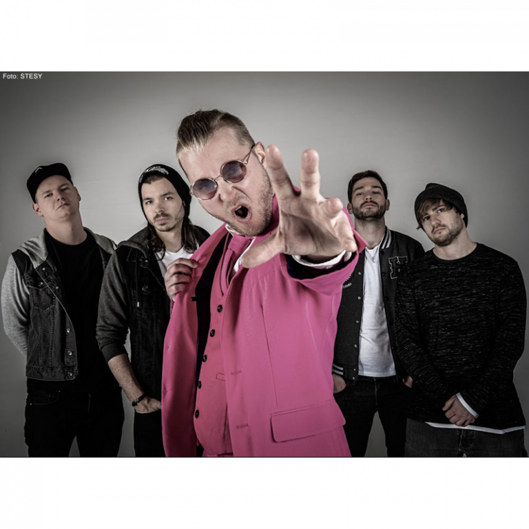 STESY: neue Single "Shapeshifter" | News | vampster - Dein Metal Webzine