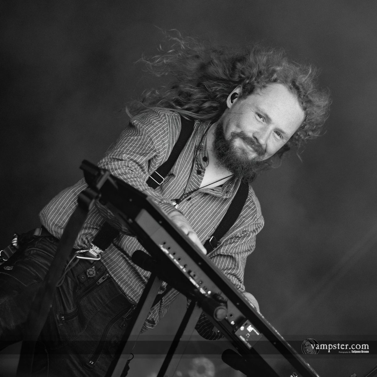 STORM SEEKER: vierter Song vom neuen Album "Set The Sails" & Tour 2025 ...